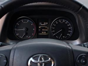 Grey Toyota RAV4 2017 in Jurmala, with an engine capacity of 2.00 L and mileage of 293 thousand km for 12750 €, photo 24 on AUTOMOTO.COM.LV
