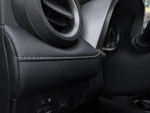 Grey Toyota RAV4 2017 in Jurmala, with an engine capacity of 2.00 L and mileage of 293 thousand km for 12750 €, photo 32 on AUTOMOTO.COM.LV
