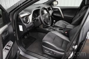 Pelēks Toyota RAV4 2017 Ogre, ar dzinēja tilpumu 2.00 L un nobraukumu 179 tūkst. km par 14500 €, foto 10 vietnē AUTOMOTO.COM.LV