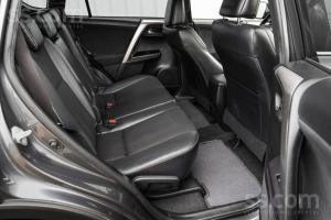 Pelēks Toyota RAV4 2017 Ogre, ar dzinēja tilpumu 2.00 L un nobraukumu 179 tūkst. km par 14500 €, foto 12 vietnē AUTOMOTO.COM.LV