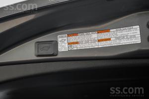 Pelēks Toyota RAV4 2017 Ogre, ar dzinēja tilpumu 2.00 L un nobraukumu 179 tūkst. km par 14500 €, foto 21 vietnē AUTOMOTO.COM.LV