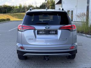 Pelēks Toyota RAV4 2017 Viļņa, ar dzinēja tilpumu 2.49 L un nobraukumu 149 tūkst. km par 19700 €, foto 5 vietnē AUTOMOTO.COM.LV