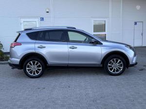 Pelēks Toyota RAV4 2017 Viļņa, ar dzinēja tilpumu 2.49 L un nobraukumu 149 tūkst. km par 19700 €, foto 7 vietnē AUTOMOTO.COM.LV