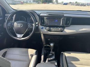 Grey Toyota RAV4 2017 in Vilnius, with an engine capacity of 2.49 L and mileage of 54 thousand km for 17700 €, photo 20 on AUTOMOTO.COM.LV