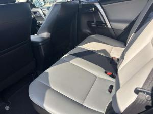 Grey Toyota RAV4 2017 in Vilnius, with an engine capacity of 2.49 L and mileage of 54 thousand km for 17700 €, photo 26 on AUTOMOTO.COM.LV