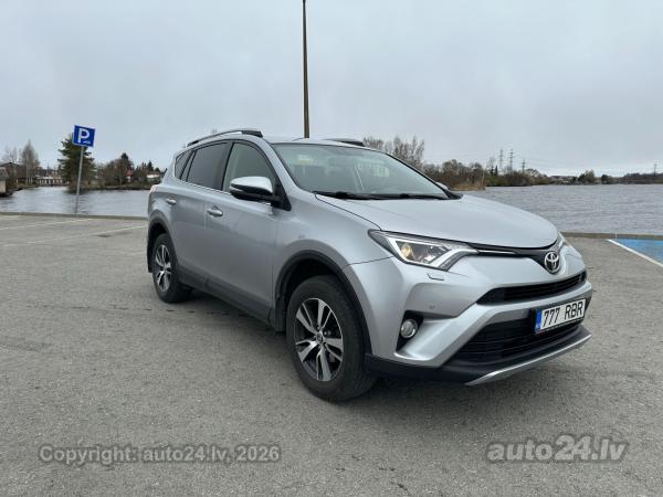 Серый Тойота РАВ 4 2017 в Нарва, объемом двигателя 2.00 л и пробегом 180 тыс. км за 14600 €, фото 1 на AUTOMOTO.COM.LV