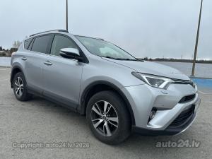 Grey Toyota RAV4 2017 in Narva, with an engine capacity of 2.00 L and mileage of 180 thousand km for 14600 €, photo 14 on AUTOMOTO.COM.LV