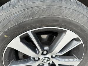 Grey Toyota RAV4 2017 in Narva, with an engine capacity of 2.00 L and mileage of 180 thousand km for 14600 €, photo 16 on AUTOMOTO.COM.LV