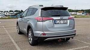 Pelēks Toyota RAV4 2017 Viļņa, ar dzinēja tilpumu 2.49 L un nobraukumu 135 tūkst. km par 18800 €, foto 11 vietnē AUTOMOTO.COM.LV