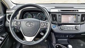 Pelēks Toyota RAV4 2017 Viļņa, ar dzinēja tilpumu 2.49 L un nobraukumu 135 tūkst. km par 18800 €, foto 19 vietnē AUTOMOTO.COM.LV