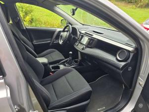 Grey Toyota RAV4 2017 in Vilnius, with an engine capacity of 2.00 L and mileage of 260 thousand km for 9650 €, photo 10 on AUTOMOTO.COM.LV