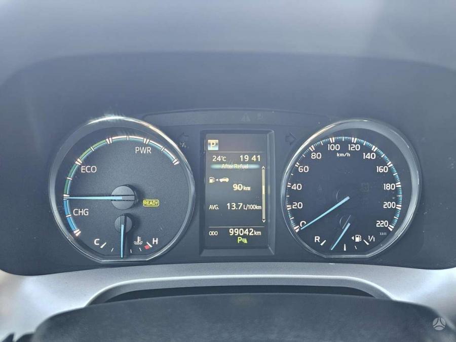 Серый Тойота РАВ 4 2017 в Вильнюс, объемом двигателя 2.49 л и пробегом 99 тыс. км за 18350 €, фото 26 на AUTOMOTO.COM.LV