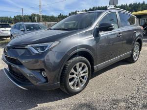 Grey Toyota RAV4 2017 in Vilnius, with an engine capacity of 2.00 L and mileage of 208 thousand km for 14300 €, photo  on AUTOMOTO.COM.LV