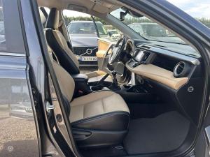 Grey Toyota RAV4 2017 in Vilnius, with an engine capacity of 2.00 L and mileage of 208 thousand km for 14300 €, photo 11 on AUTOMOTO.COM.LV