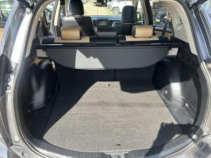 Grey Toyota RAV4 2017 in Vilnius, with an engine capacity of 2.00 L and mileage of 208 thousand km for 14300 €, photo 16 on AUTOMOTO.COM.LV