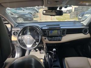 Grey Toyota RAV4 2017 in Vilnius, with an engine capacity of 2.00 L and mileage of 208 thousand km for 14300 €, photo 22 on AUTOMOTO.COM.LV