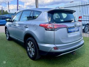 Серый Тойота РАВ 4 2017 в Паневежис, объемом двигателя 2.49 л и пробегом 218 тыс. км за 16300 €, фото 9 на AUTOMOTO.COM.LV