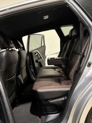 Grey Toyota RAV4 2017 in Klaipeda, with an engine capacity of 2.49 L and mileage of 227 thousand km for 16900 €, photo 24 on AUTOMOTO.COM.LV
