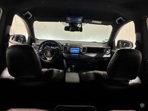 Grey Toyota RAV4 2017 in Klaipeda, with an engine capacity of 2.49 L and mileage of 227 thousand km for 16900 €, photo 35 on AUTOMOTO.COM.LV