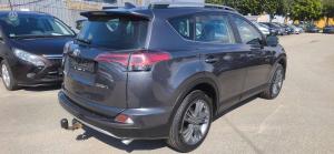 Pelēks Toyota RAV4 2017 Klaipėda, ar dzinēja tilpumu 2.00 L un nobraukumu 225 tūkst. km par 12450 €, foto  vietnē AUTOMOTO.COM.LV