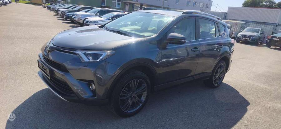 Pelēks Toyota RAV4 2017 Klaipėda, ar dzinēja tilpumu 2.00 L un nobraukumu 225 tūkst. km par 12450 €, foto 6 vietnē AUTOMOTO.COM.LV