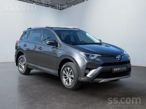 Grey Toyota RAV4 2018 in Riga, with an engine capacity of 2.50 L and mileage of 87 thousand km for 19300 €, photo 2 on AUTOMOTO.COM.LV