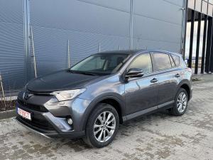 Pelēks Toyota RAV4 2018 Viļņa, ar dzinēja tilpumu 2.00 L un nobraukumu 197 tūkst. km par 15900 €, foto  vietnē AUTOMOTO.COM.LV
