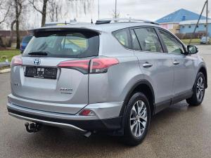 Grey Toyota RAV4 2018 in Rokiskis, with an engine capacity of 2.49 L and mileage of 270 thousand km for 9950 €, photo 13 on AUTOMOTO.COM.LV