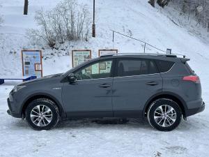 Grey Toyota RAV4 2018 in Kaunas, with an engine capacity of 2.49 L and mileage of 194 thousand km for 17350 €, photo 9 on AUTOMOTO.COM.LV