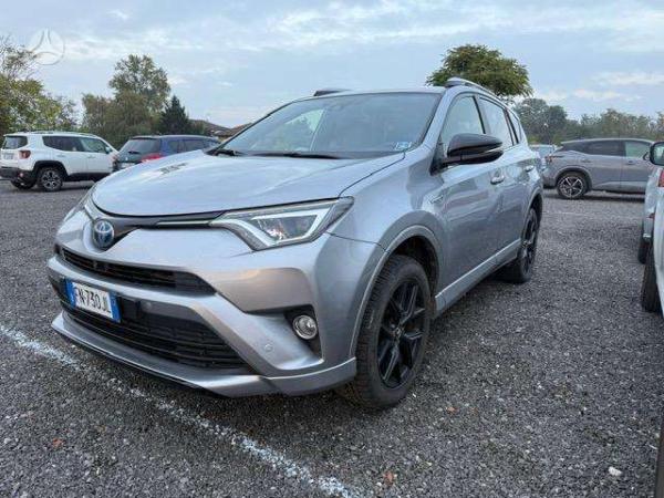 Pelēks Toyota RAV4 2018 Šauļi, ar dzinēja tilpumu 2.49 L un nobraukumu 105 tūkst. km par 17800 €, foto 1 vietnē AUTOMOTO.COM.LV