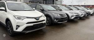 Grey Toyota RAV4 2018 in Vilnius, with an engine capacity of 2.49 L and mileage of 125 thousand km for 18888 €, photo 6 on AUTOMOTO.COM.LV