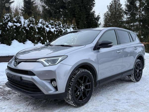 Pelēks Toyota RAV4 2018 Utena, ar dzinēja tilpumu 2.00 L un nobraukumu 214 tūkst. km par 14250 €, foto 2 vietnē AUTOMOTO.COM.LV