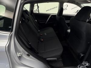 Grey Toyota RAV4 2018 in Avizieniai, with an engine capacity of 2.00 L and mileage of 136 thousand km for 17500 €, photo 10 on AUTOMOTO.COM.LV