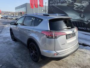 Grey Toyota RAV4 2018 in Vilnius, with an engine capacity of 2.50 L and mileage of 182 thousand km for 17350 €, photo 10 on AUTOMOTO.COM.LV