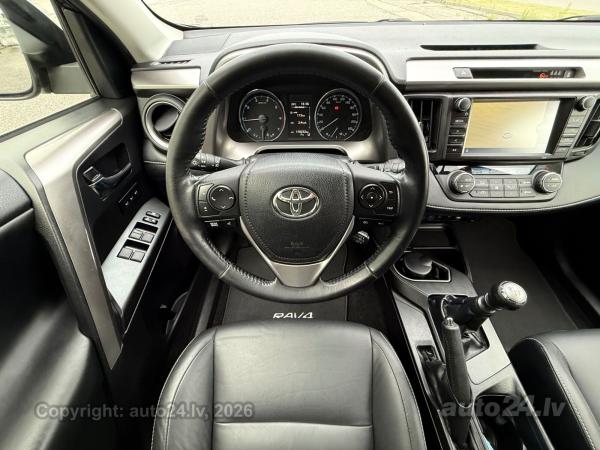 Pelēks Toyota RAV4 2018 Tartu, ar dzinēja tilpumu 2.00 L un nobraukumu 170 tūkst. km par 18499 €, foto 8 vietnē AUTOMOTO.COM.LV