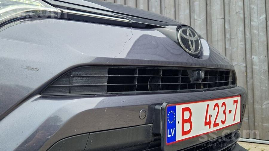 Pelēks Toyota RAV4 2018 Jelgava, ar dzinēja tilpumu 2.00 L un nobraukumu 235 tūkst. km par 15950 €, foto 5 vietnē AUTOMOTO.COM.LV