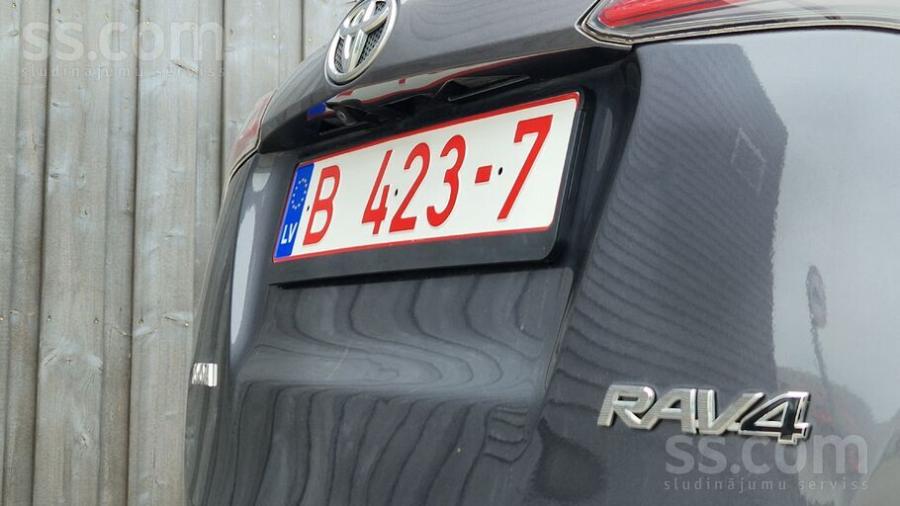 Pelēks Toyota RAV4 2018 Jelgava, ar dzinēja tilpumu 2.00 L un nobraukumu 235 tūkst. km par 15950 €, foto 6 vietnē AUTOMOTO.COM.LV
