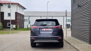 Pelēks Toyota RAV4 2018 Jelgava, ar dzinēja tilpumu 2.00 L un nobraukumu 235 tūkst. km par 15950 €, foto 19 vietnē AUTOMOTO.COM.LV