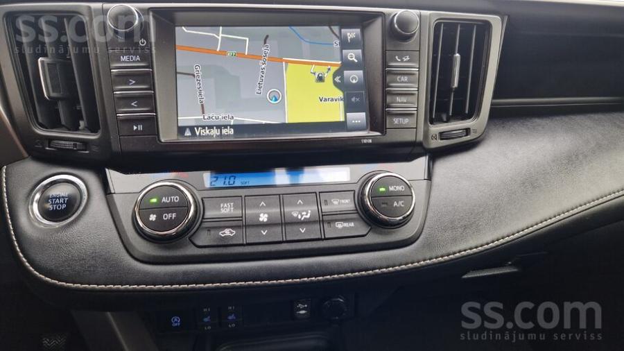 Pelēks Toyota RAV4 2018 Jelgava, ar dzinēja tilpumu 2.00 L un nobraukumu 235 tūkst. km par 15950 €, foto 32 vietnē AUTOMOTO.COM.LV