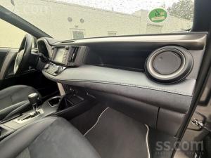 Pelēks Toyota RAV4 2018 Rīga, ar dzinēja tilpumu 2.50 L un nobraukumu 140 tūkst. km par 16997 €, foto 20 vietnē AUTOMOTO.COM.LV