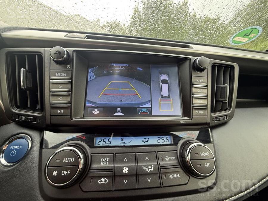 Pelēks Toyota RAV4 2018 Rīga, ar dzinēja tilpumu 2.50 L un nobraukumu 140 tūkst. km par 16997 €, foto 21 vietnē AUTOMOTO.COM.LV