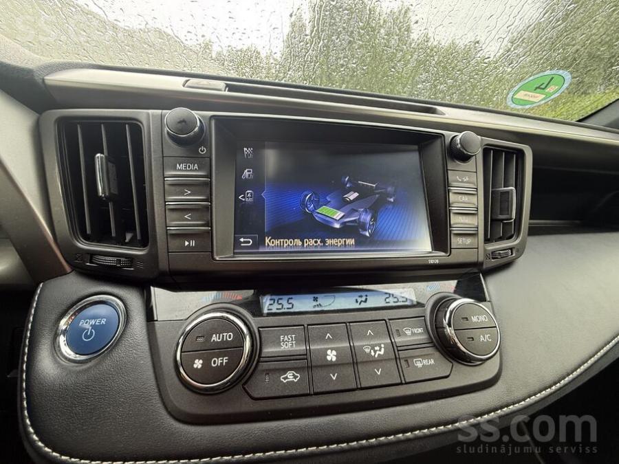 Pelēks Toyota RAV4 2018 Rīga, ar dzinēja tilpumu 2.50 L un nobraukumu 140 tūkst. km par 16997 €, foto 23 vietnē AUTOMOTO.COM.LV
