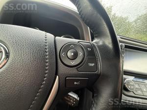 Pelēks Toyota RAV4 2018 Rīga, ar dzinēja tilpumu 2.50 L un nobraukumu 140 tūkst. km par 16997 €, foto 25 vietnē AUTOMOTO.COM.LV