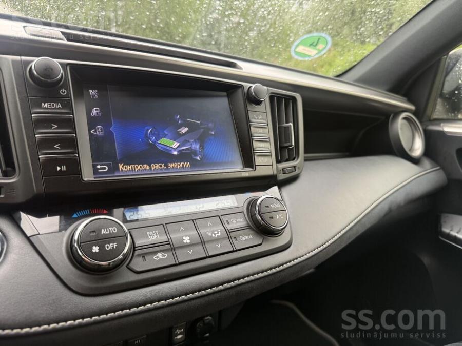 Pelēks Toyota RAV4 2018 Rīga, ar dzinēja tilpumu 2.50 L un nobraukumu 140 tūkst. km par 16997 €, foto 27 vietnē AUTOMOTO.COM.LV