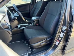 Pelēks Toyota RAV4 2018 Rīga, ar dzinēja tilpumu 2.50 L un nobraukumu 221 tūkst. km par 15500 €, foto 10 vietnē AUTOMOTO.COM.LV