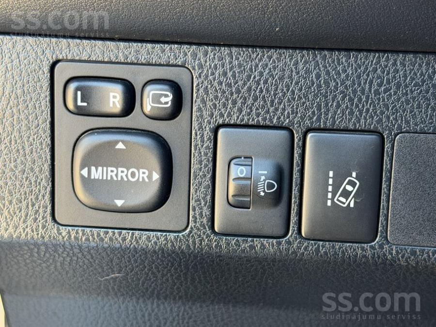Pelēks Toyota RAV4 2018 Rīga, ar dzinēja tilpumu 2.50 L un nobraukumu 221 tūkst. km par 15500 €, foto 14 vietnē AUTOMOTO.COM.LV