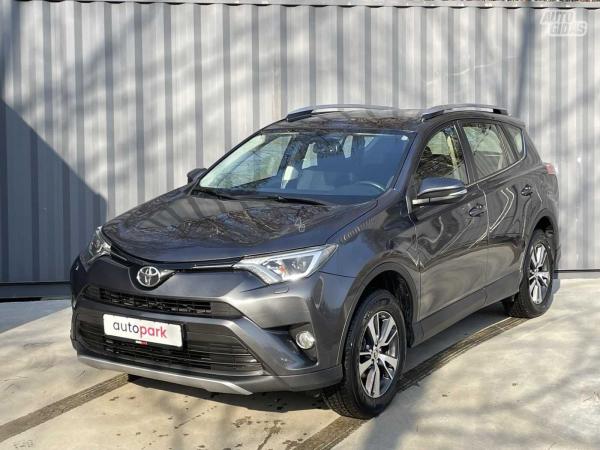 Pelēks Toyota RAV4 2018 Viļņa, ar dzinēja tilpumu 2.00 L un nobraukumu 151 tūkst. km par 15990 €, foto 1 vietnē AUTOMOTO.COM.LV