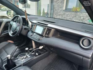 Pelēks Toyota RAV4 2018 Viļņa, ar dzinēja tilpumu 2.50 L un nobraukumu 183 tūkst. km par 20000 €, foto 7 vietnē AUTOMOTO.COM.LV