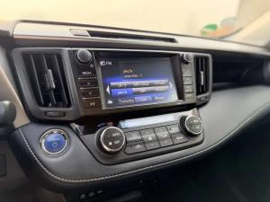 Pelēks Toyota RAV4 2018 Rīga, ar dzinēja tilpumu 2.50 L un nobraukumu 193 tūkst. km par 16500 €, foto 9 vietnē AUTOMOTO.COM.LV