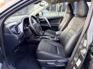 Pelēks Toyota RAV4 2018 Rīga, ar dzinēja tilpumu 2.50 L un nobraukumu 193 tūkst. km par 16500 €, foto 10 vietnē AUTOMOTO.COM.LV
